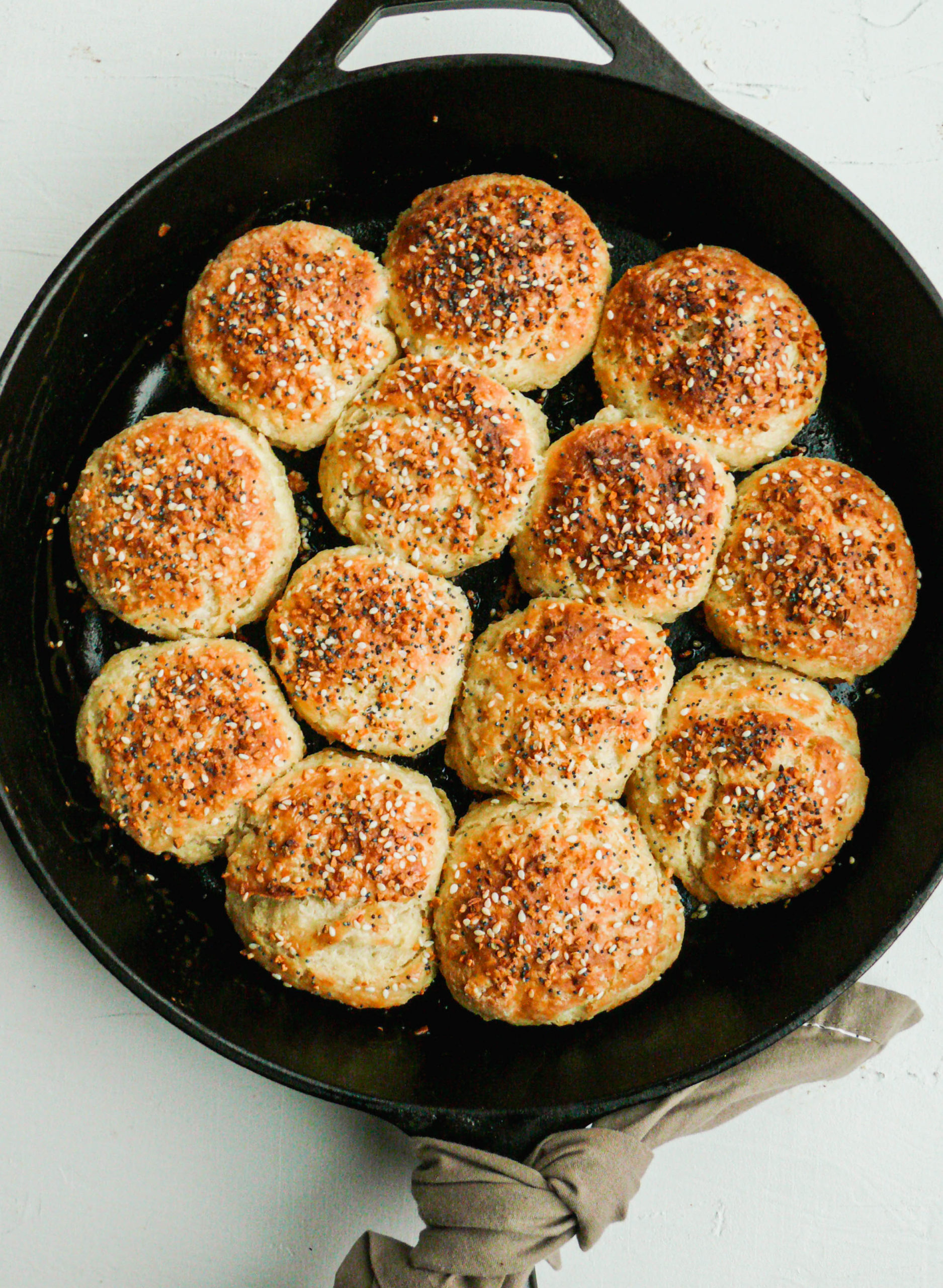 Fluffy Everything But the Bagel Skillet Biscuits - Dishing with Delaney